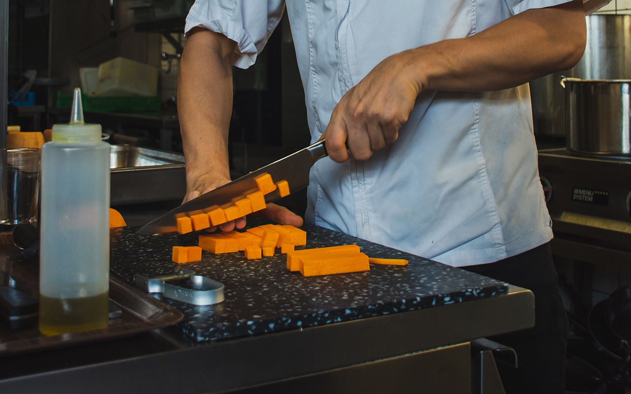 Top Restaurant Work Injuries: Cuts, Burns & More